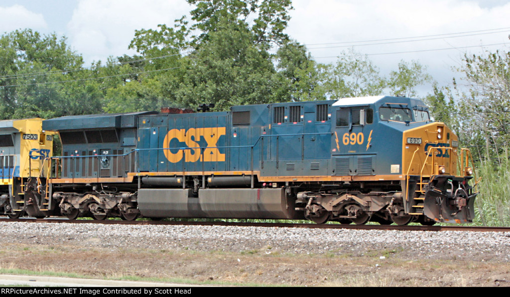 CSX 690